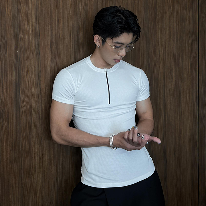 IAMSAIGON - Body Fit T-Shirt - Slim Fit T-shirts - Daily Wear - Unisex ...