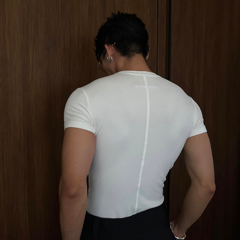 IAMSAIGON - Body Fit T-Shirt - Slim Fit T-shirts - Daily Wear - Unisex ...